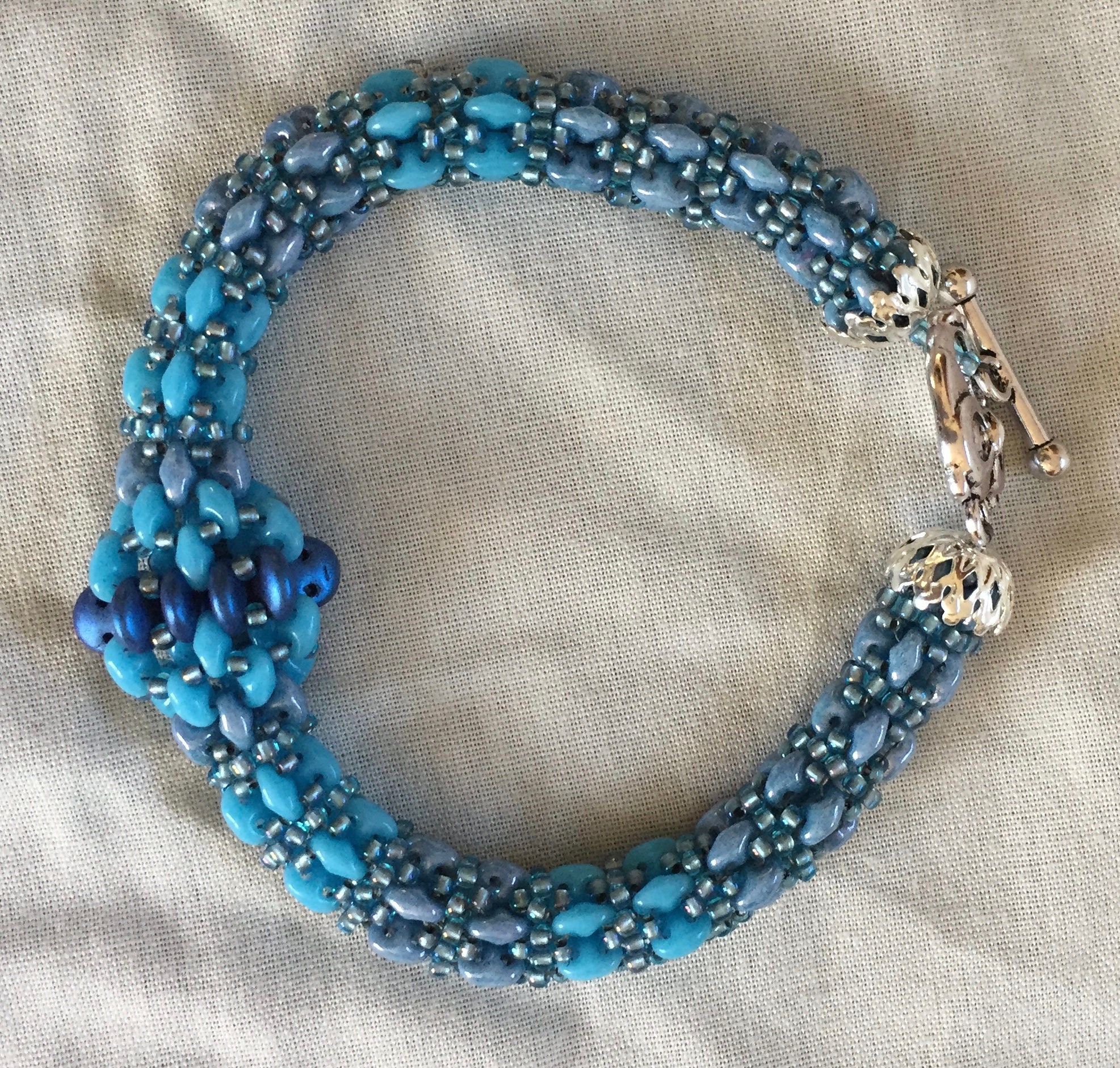 Beaded bracelet blue beaded bracelet bulky yet light blue - Etsy.de