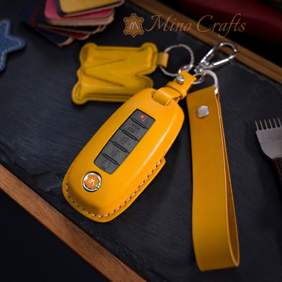 Leather Key Fob Cover Fit for Niss 2023 2024 Ariya Pathfinder Kicks X ...