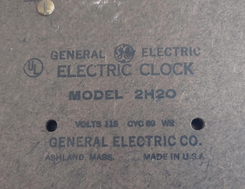 Vintage General Electric GE Electric Wall Clock Model 2H20 Beige Circa ...