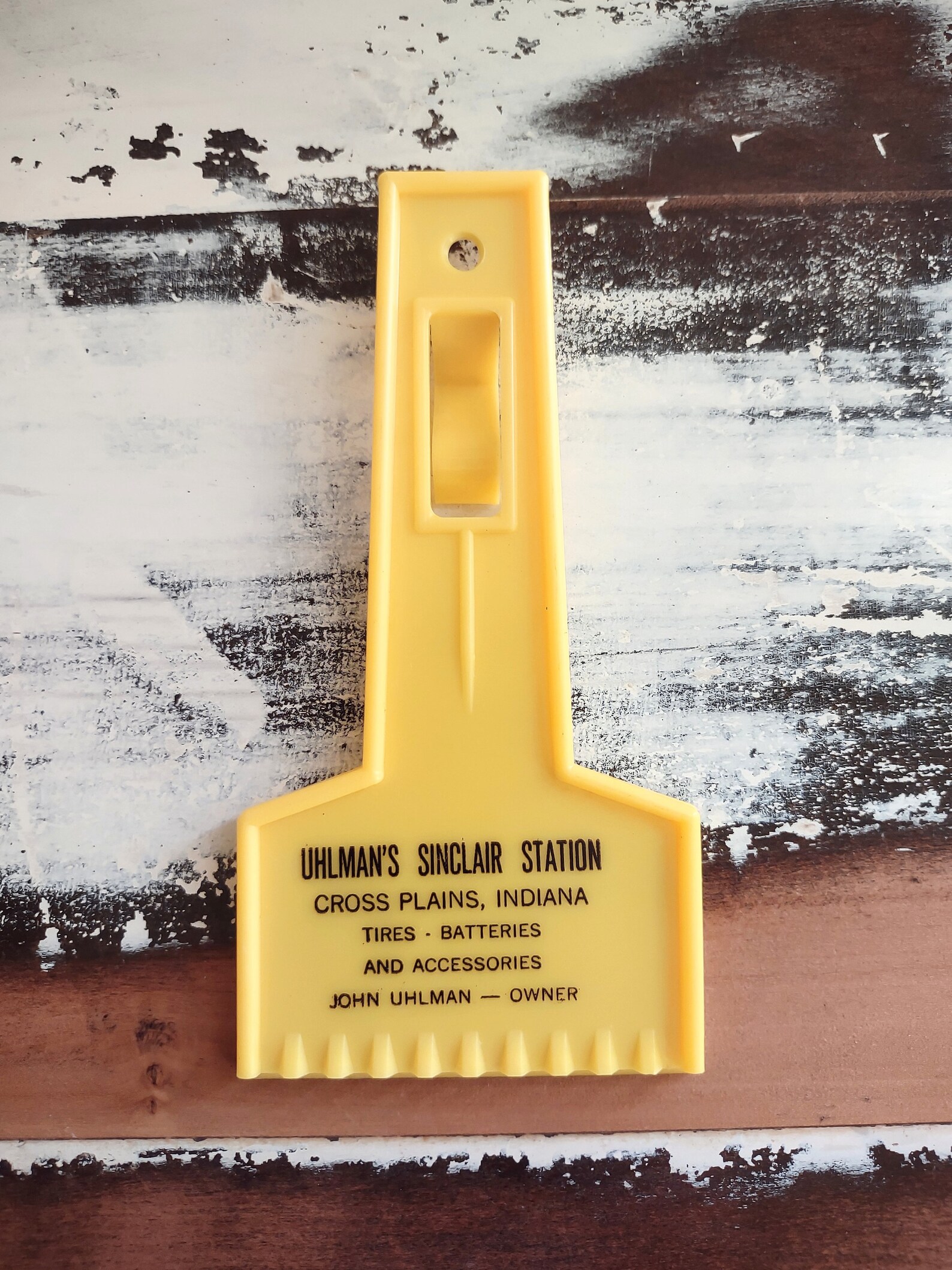 Vintage Advertising Uhlman's Sinclair Station Cross Plains IN Yellow ...