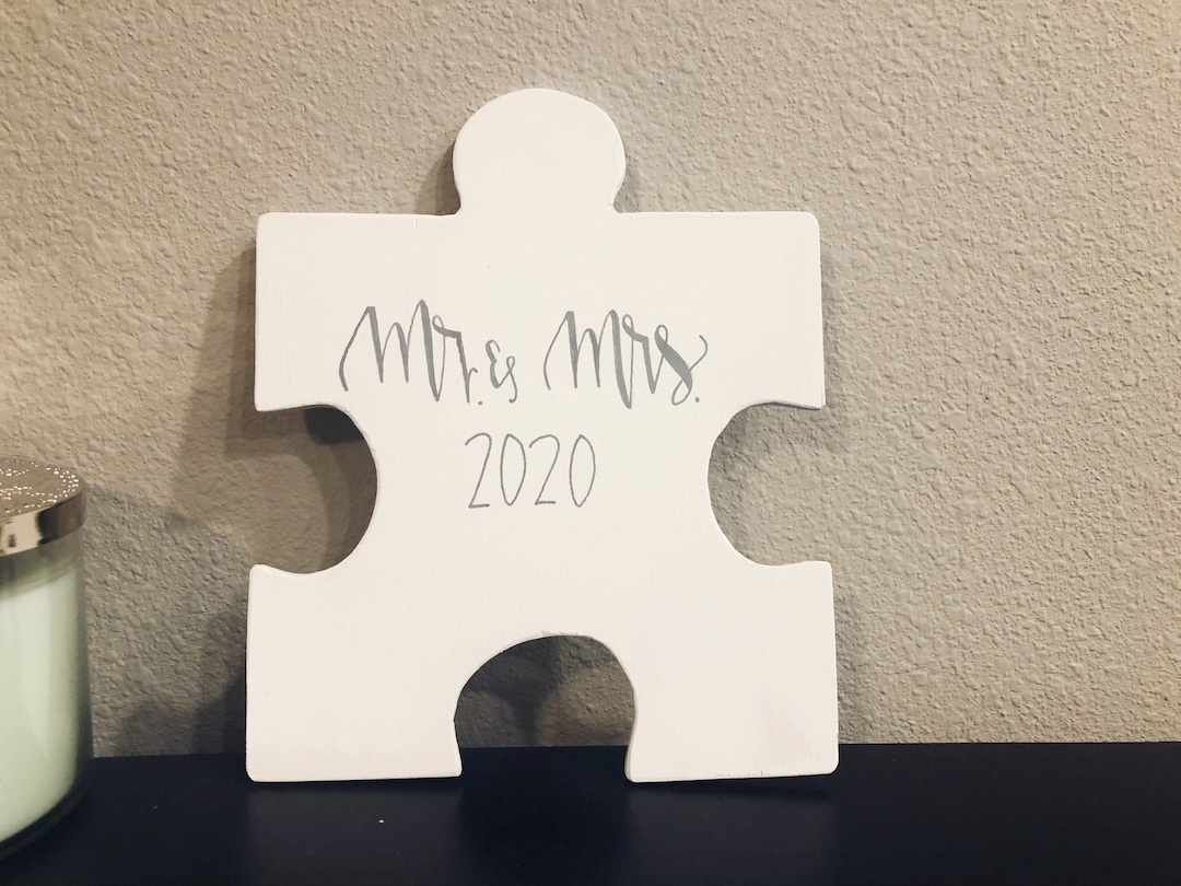 Personalized Mr & Mrs Puzzle Piece Sign, Farmhouse Decor - Etsy