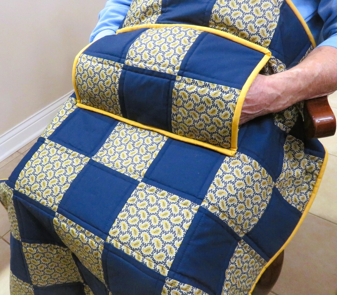 Fleece-lined Wheelchair Quilt With Pocket, Blue and Gold, 31 X 41 ...