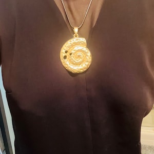 Ursula Shell Necklace, Ursula Gold Metal Shell Necklace, Ursula Jewelry ...