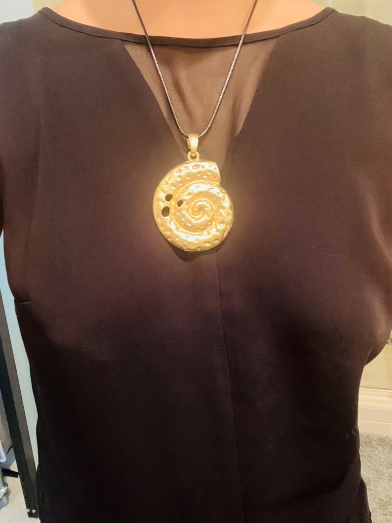 Ursula Shell Necklace Ursula Gold Metal Shell Necklace | Etsy