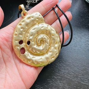 Ursula Shell Necklace, Ursula Gold Metal Shell Necklace, Ursula Jewelry ...