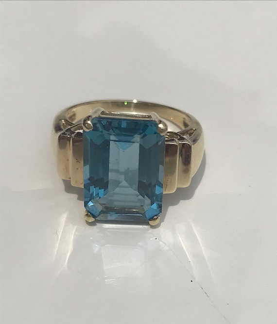 10k gold topaz ring, Topaz large emerald cut statemen… - Gem