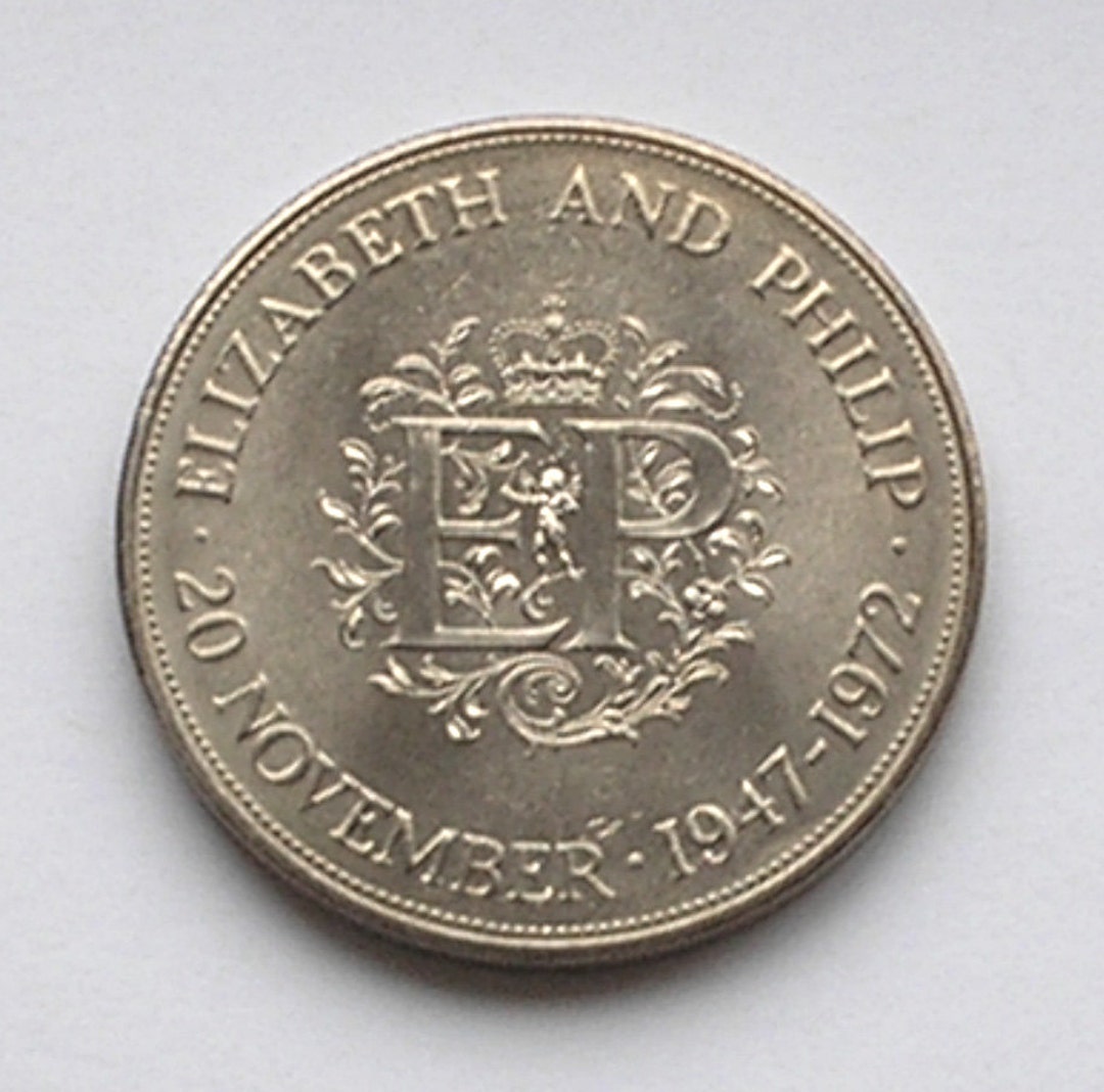 Uncirculated Crown Queen Elizabeth II & Prince Phillip 25th Wedding ...