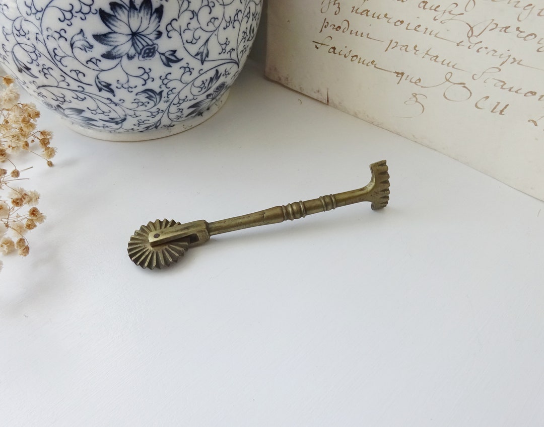 Antique Brass Pastry Jigger, 18th Century Pastry Crimper, Wheel Cutter ...