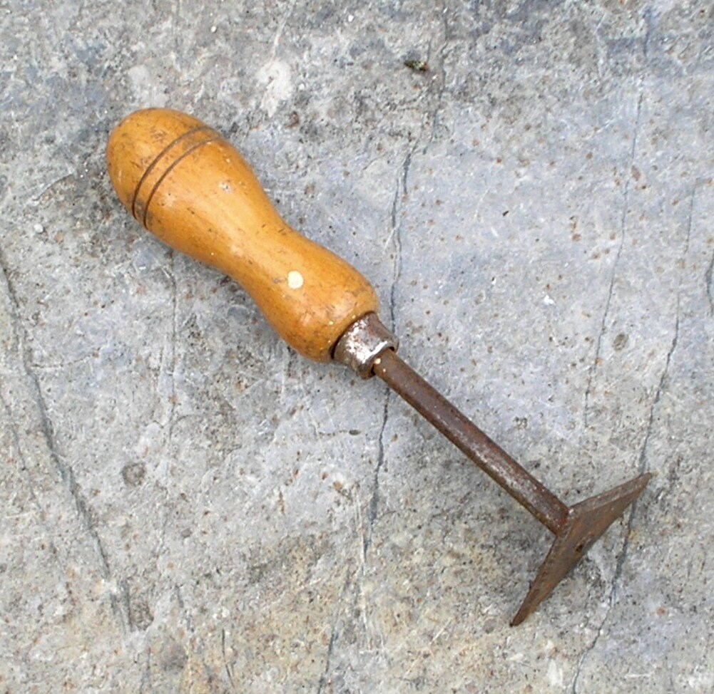 Vintage scraper tool triangular head. Antique tools old | Etsy