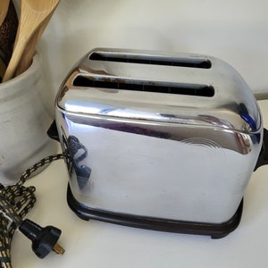 1938 Vintage Toastmaster Model 1B8 Electric Toaster Chrome NOT WORKING ...