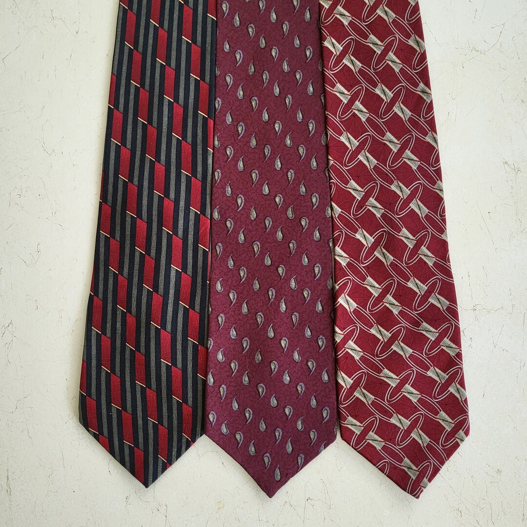 Vintage Men’s Neckties / Retro Men’s Accessories, Red & Green Tie, Men ...