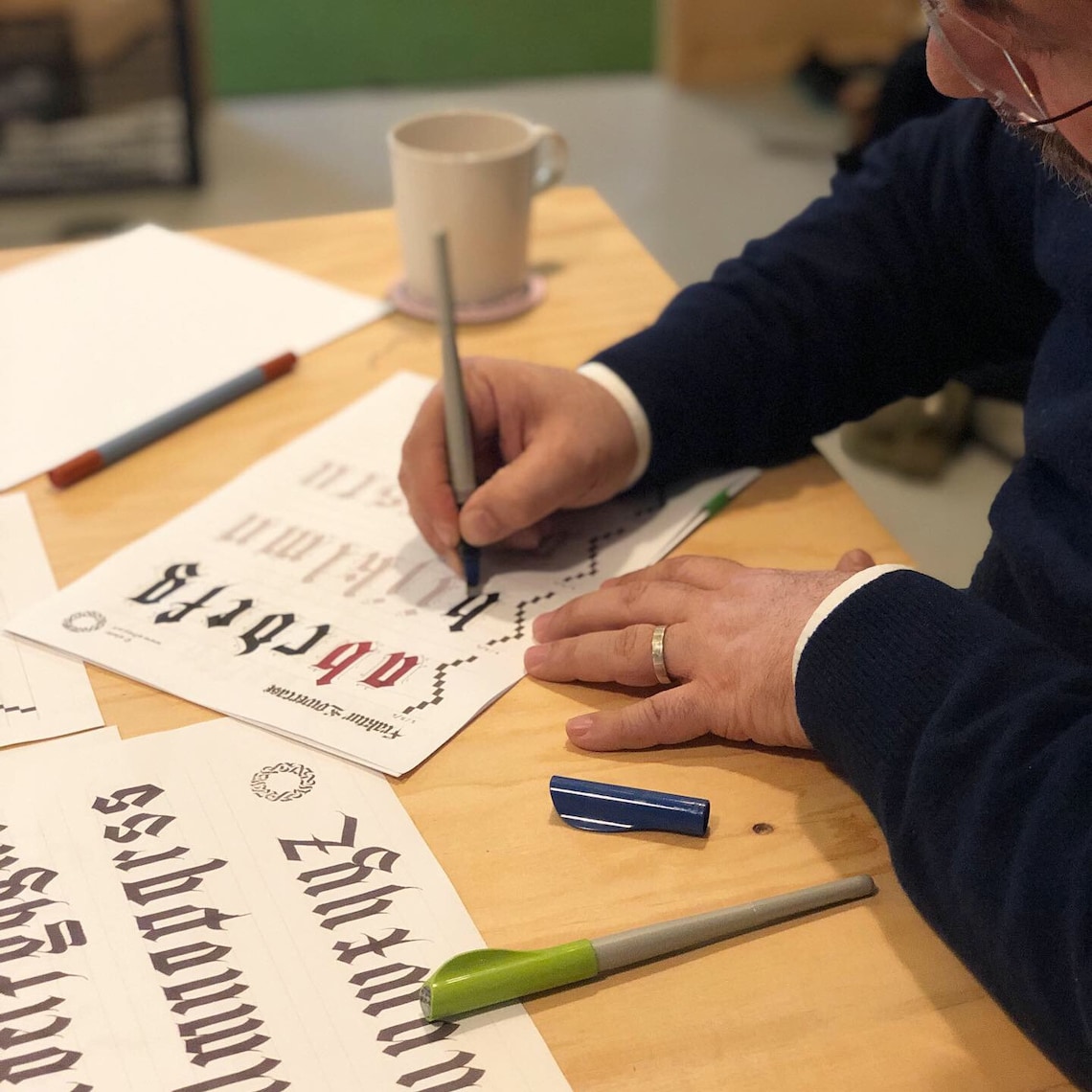 Blackletter Fraktur Calligraphy Worksheets Lowercase Fraktur - Etsy