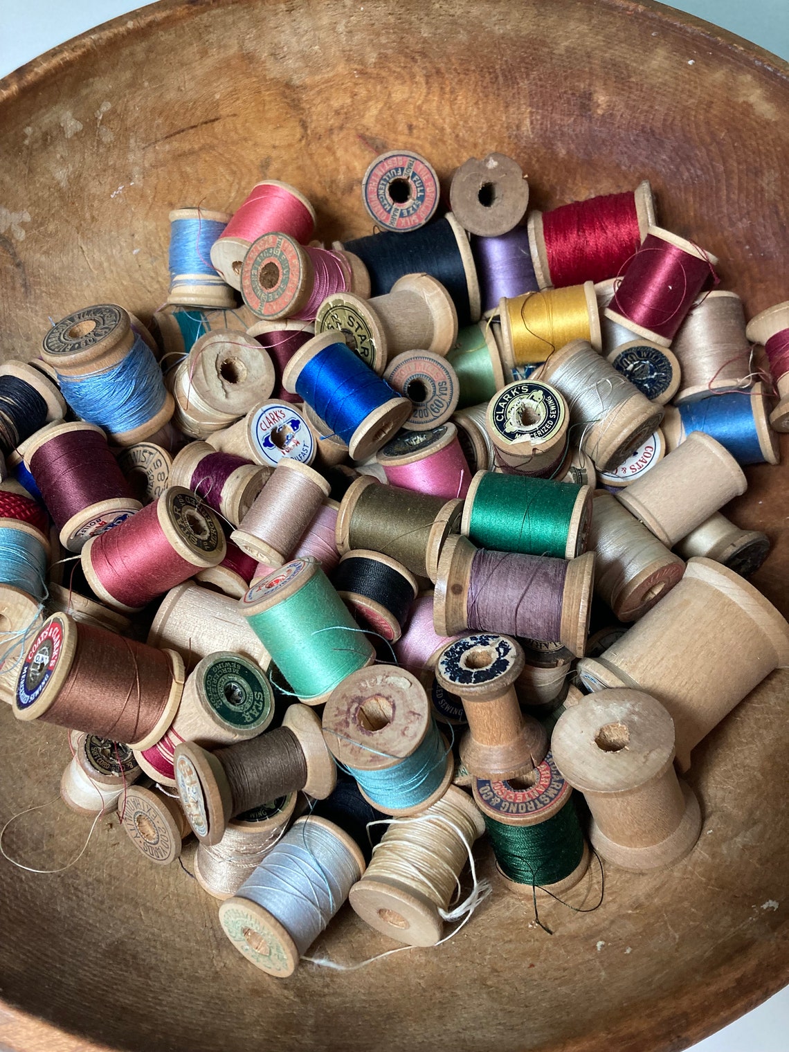 Vintage Lot of 100 Wooden Spools of Thread, Brainerd Armstrong & Co ...