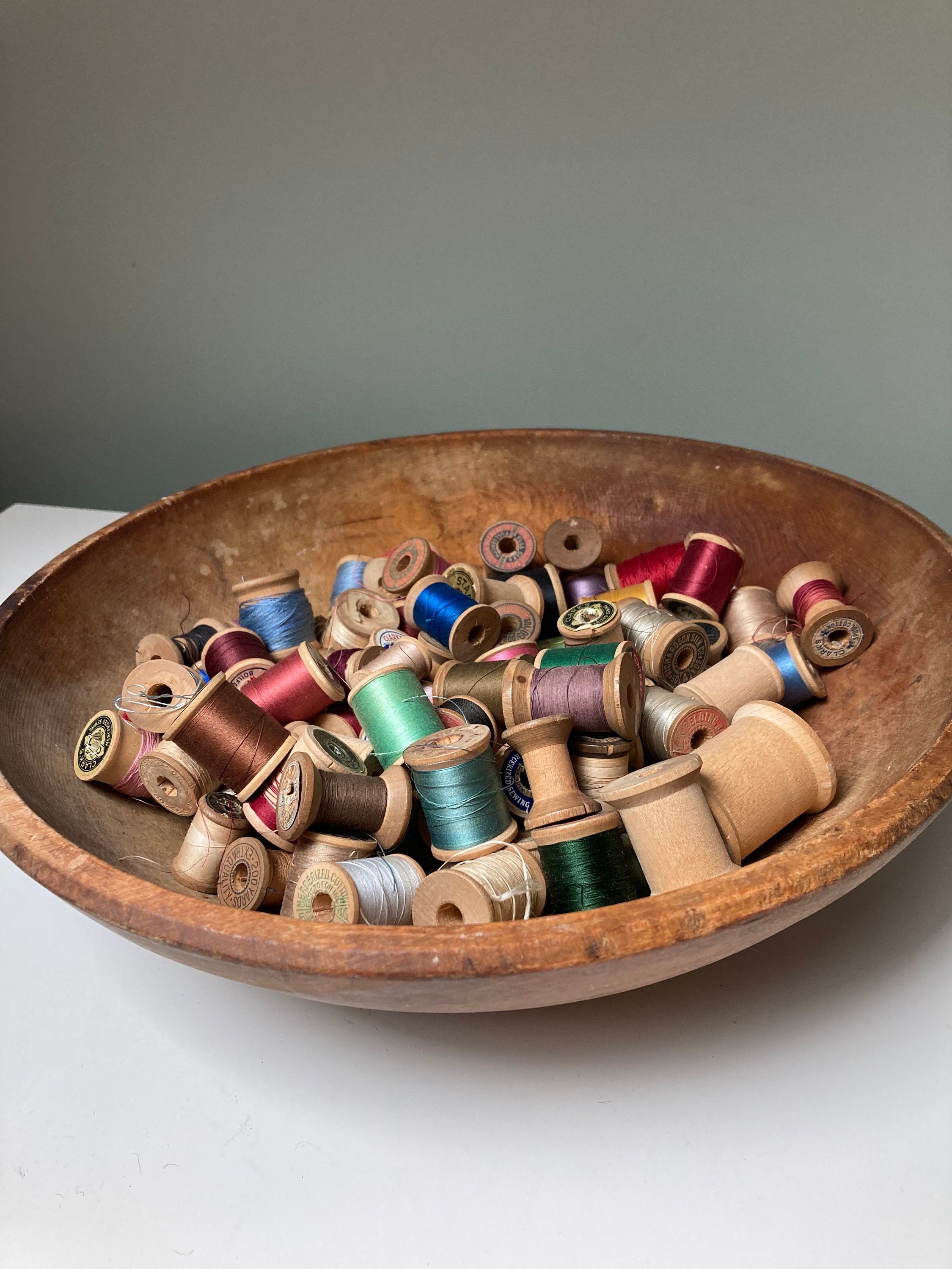 Vintage Lot of 100 Wooden Spools of Thread, Brainerd Armstrong & Co ...