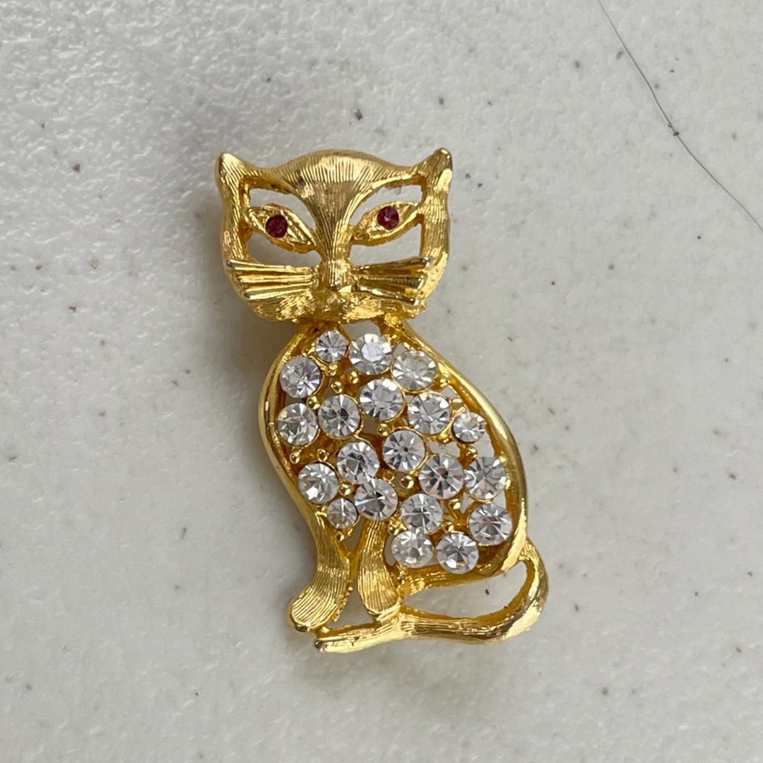 Vintage Crystal Rhinestone Cat Pin 1980s Gold Tone Metal Kitty Animal ...
