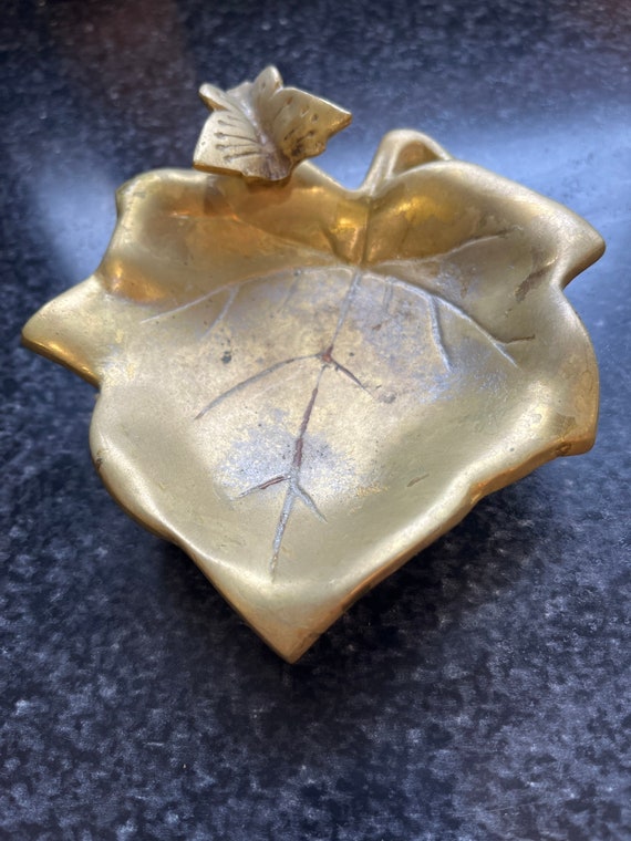 Leaf shape trinket dish - Gem
