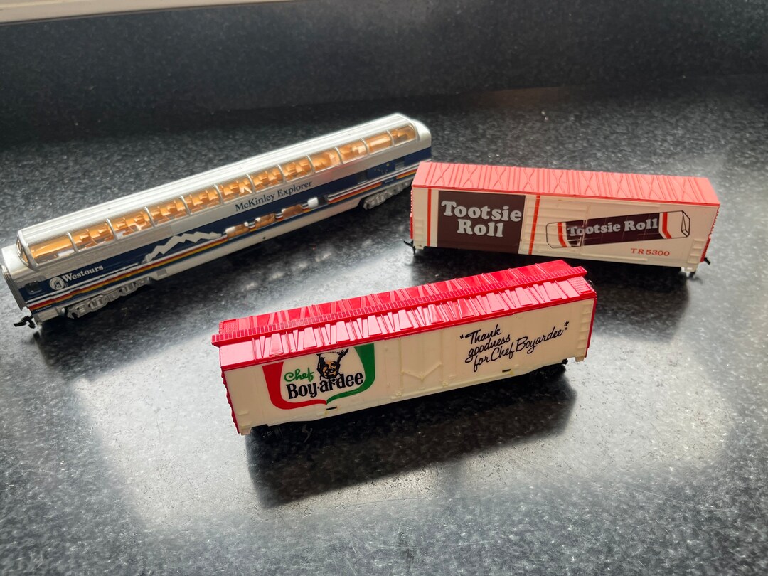 Vintage Lot of 3 HO Scale Train Cars Chef Boyardee Tootsie - Etsy