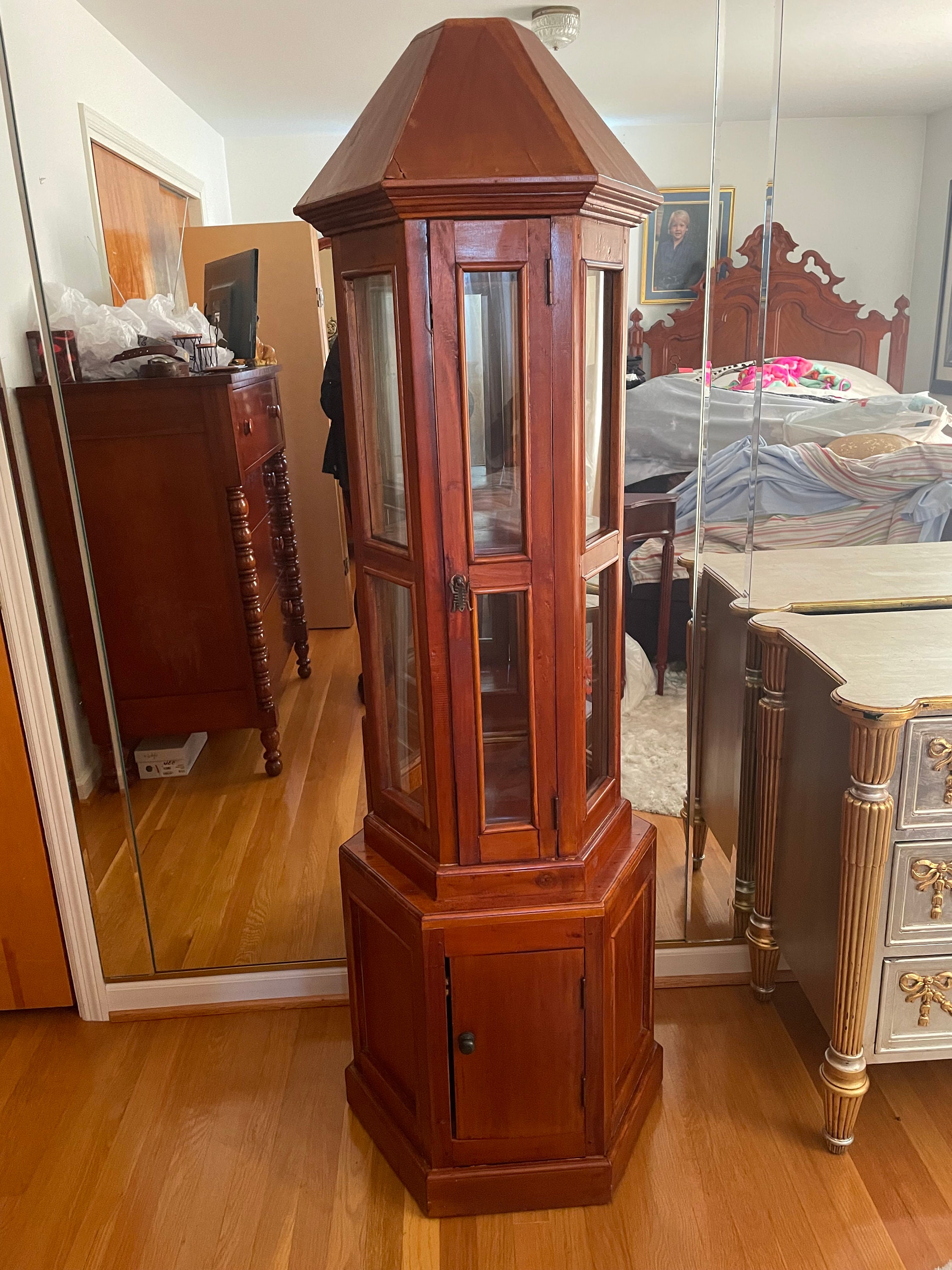 Asian Pagoda Style Curio Cabinet - Etsy