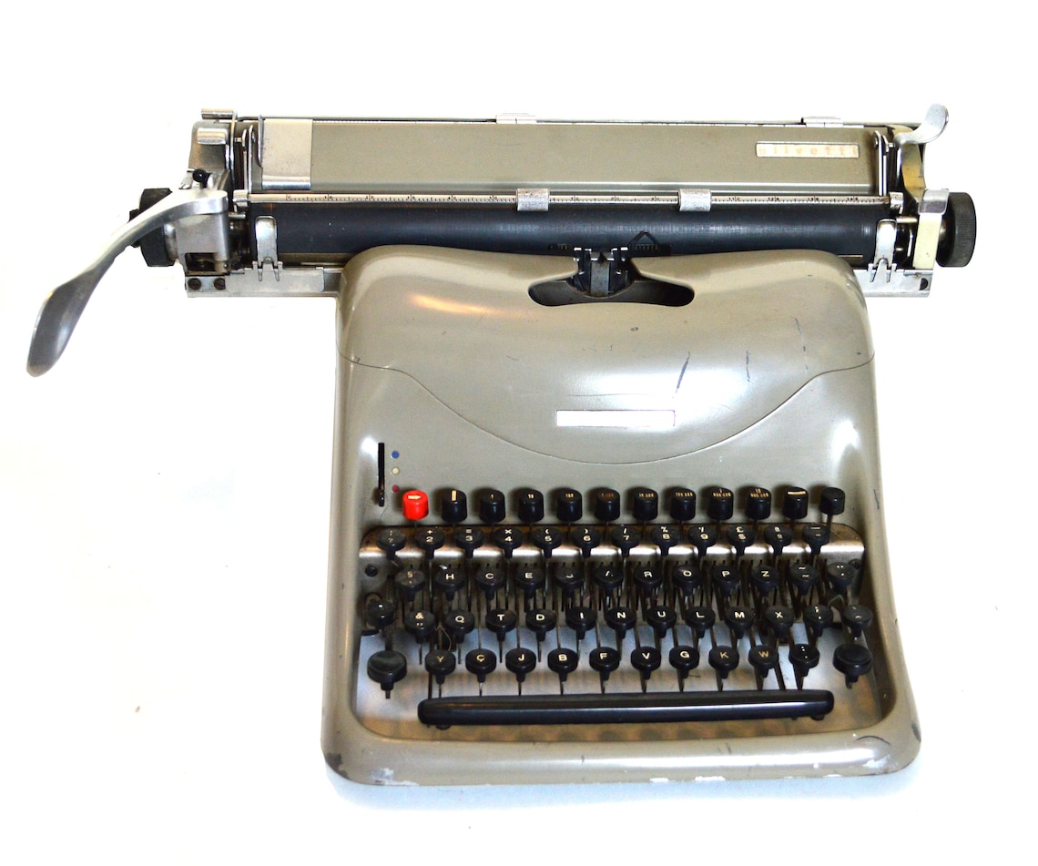 Vintage antique Olivetti Lexicon 80 1955 TYPEWRITER typing | Etsy