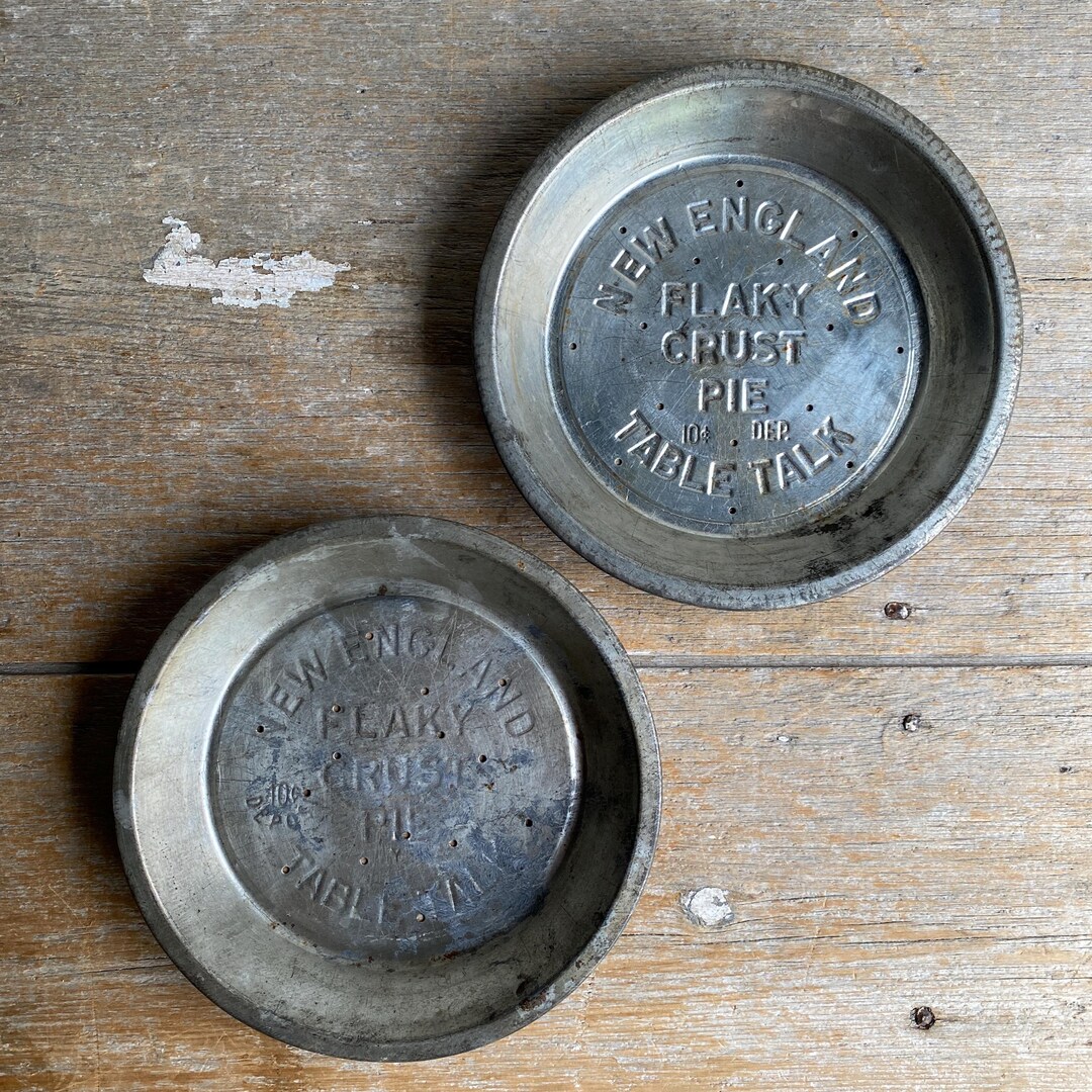 Pair of Pie Plates - Etsy