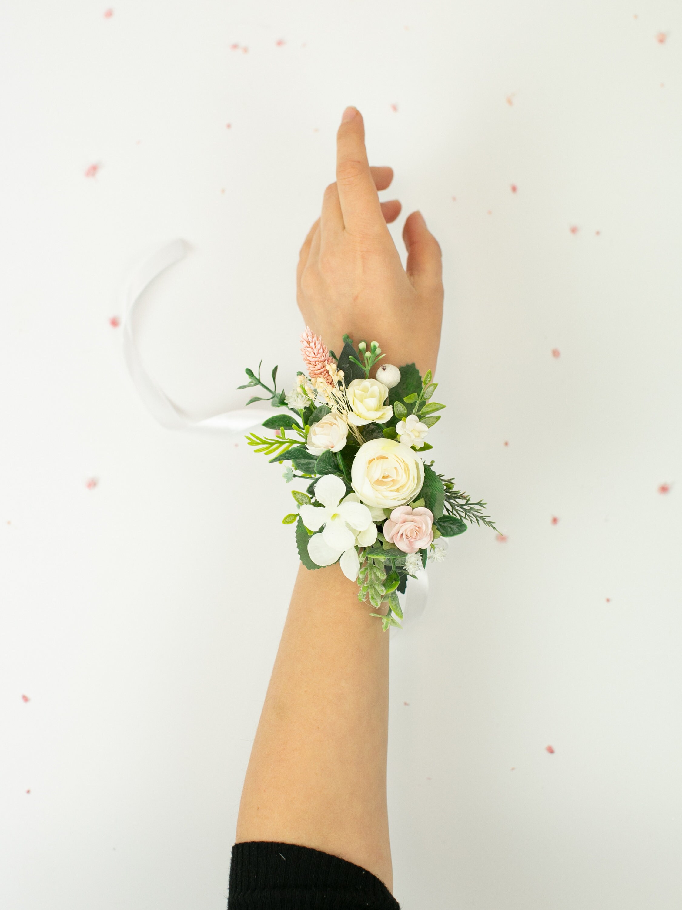 White Flower Corsage Floral Wrist Corsages Blush Wrist - Etsy