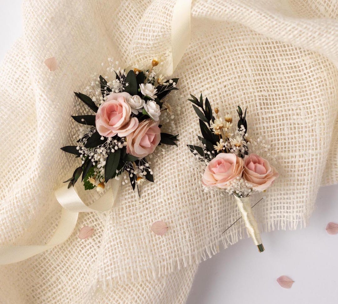 Light Pink Corsage for Wedding, Baby Breath Bridal Wrist Corsage ...