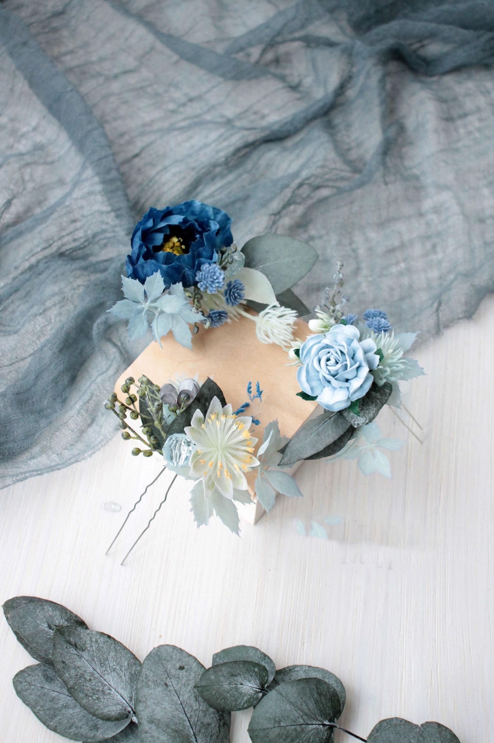 Flower hair pins Navy blue flower hair pin Bridal hairpiece | Etsy