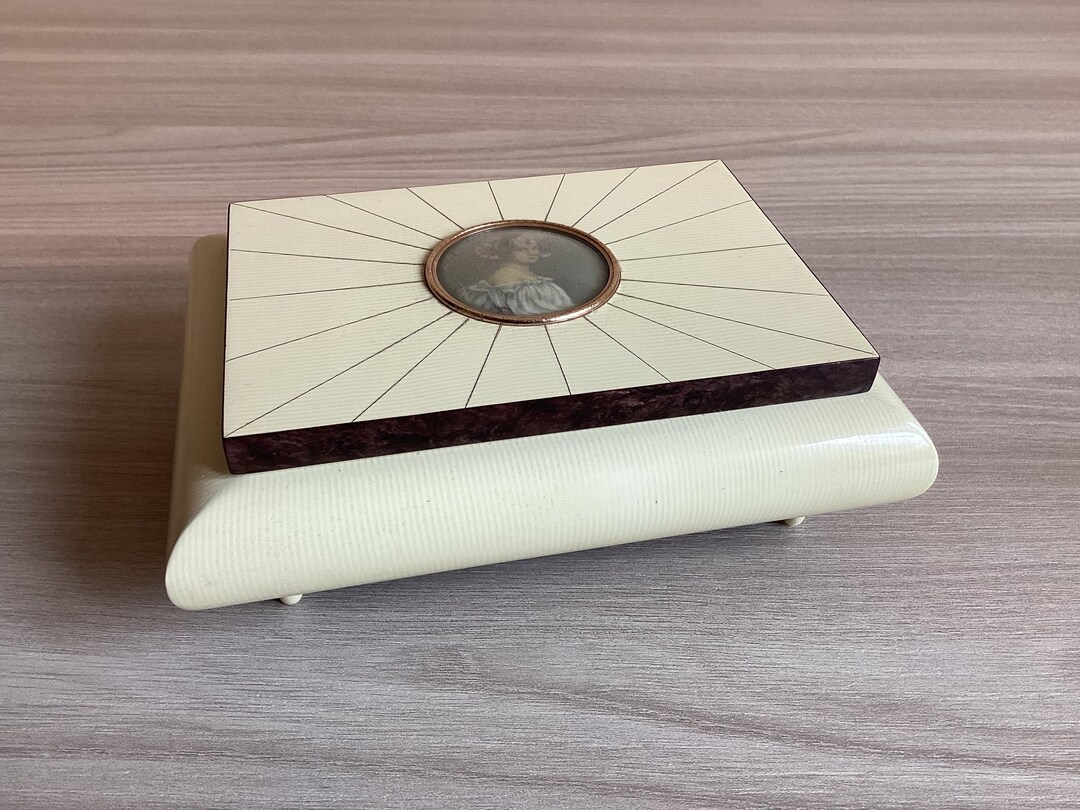 Vintage Music Box | 1950s Jewelry Case Princess Portrait Made in Italy ...