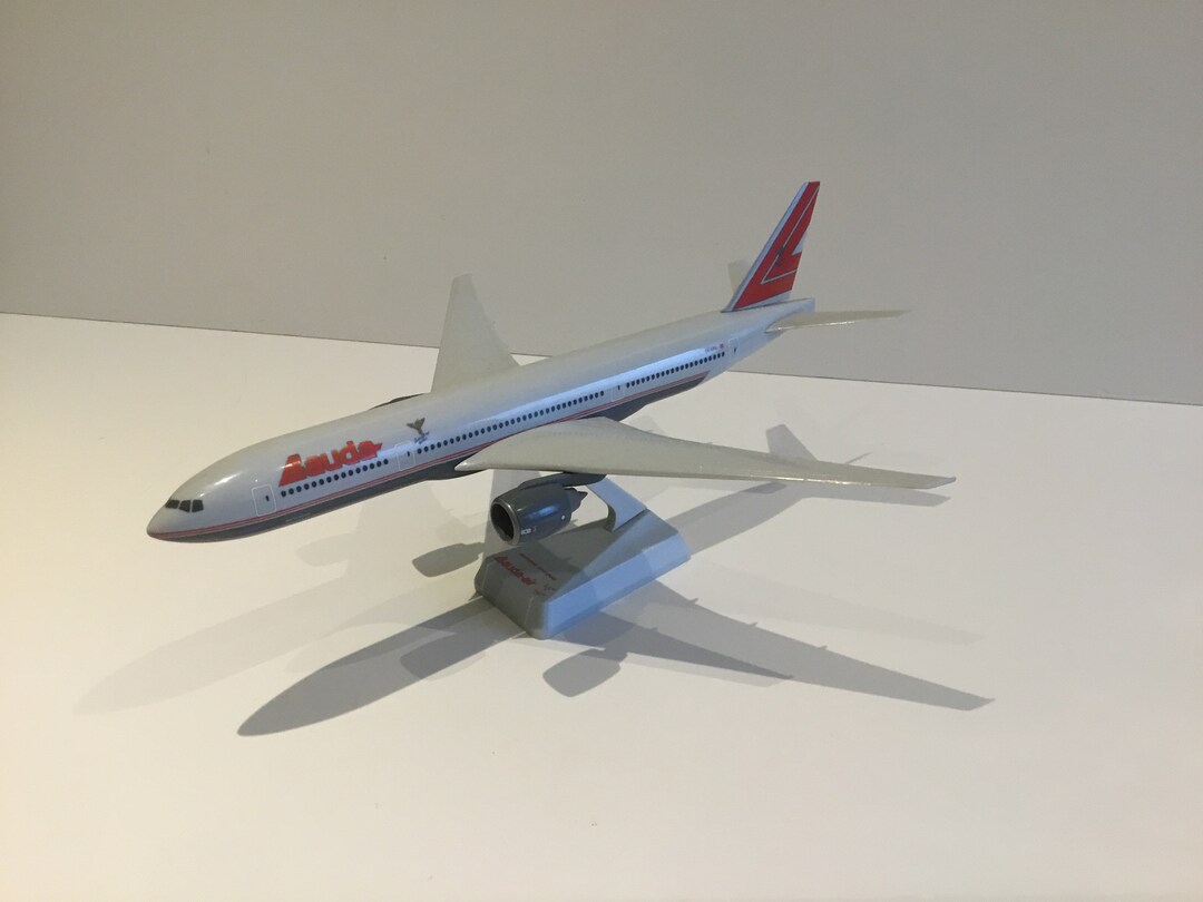 Flight Miniatures Lauda Air Boeing 777-200 (vintage) Airplane 1/200 - Etsy