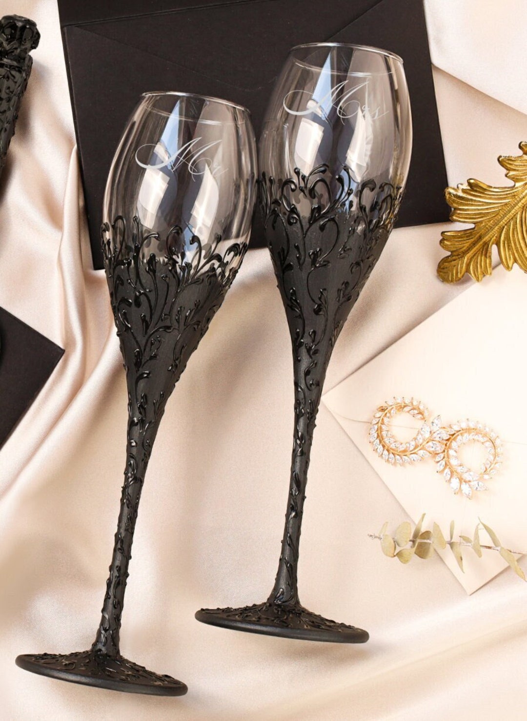 Personalized Wedding Toasting Glasses for Bride and Groom Anniversary ...