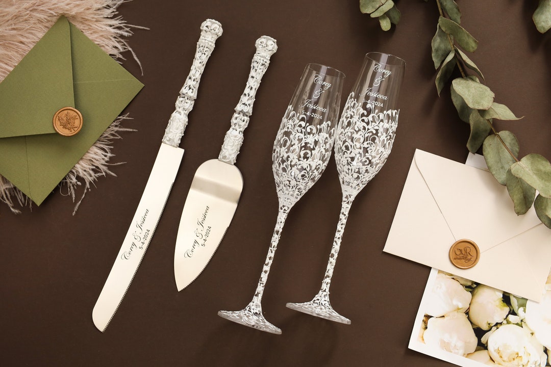 Wedding Champagne Flutes and Cake Knife Set for Bride and Groom ...