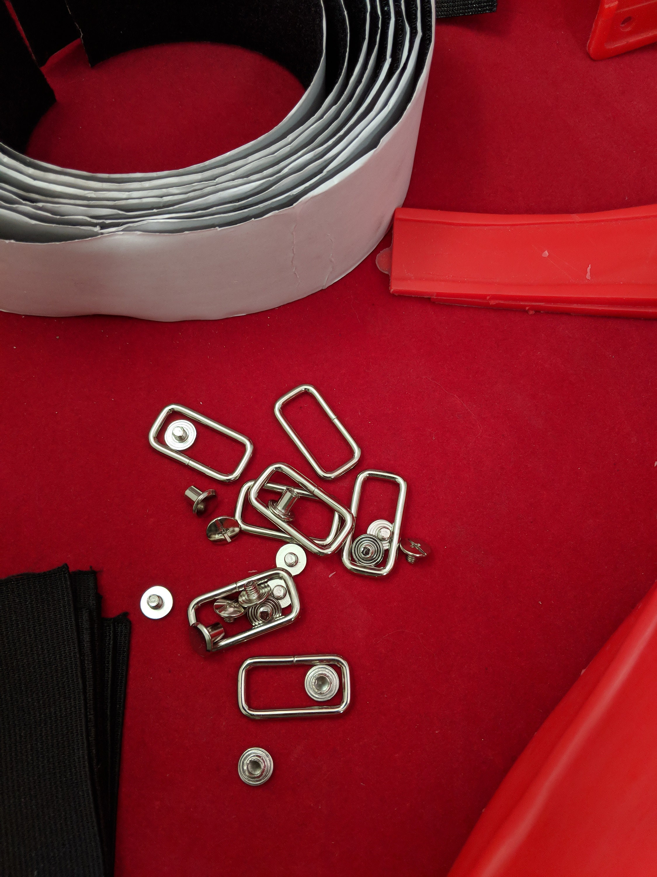 Shop - props, breakaway beer bottles, movie money and film related ...