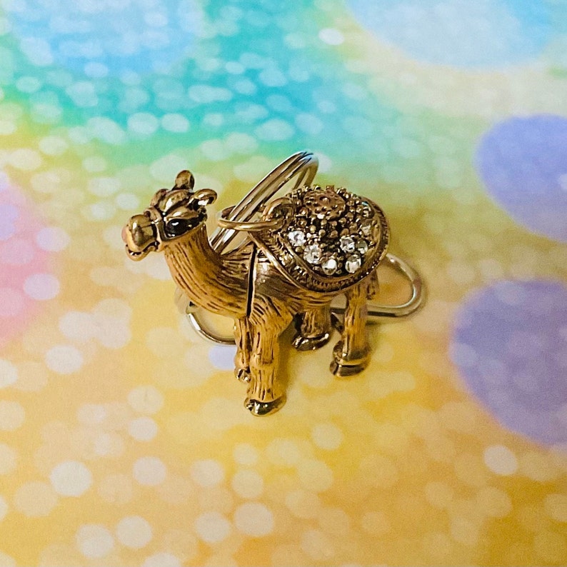 African Desert Travel Theme Golden Camel Charm Keychain, Lovely Camel ...
