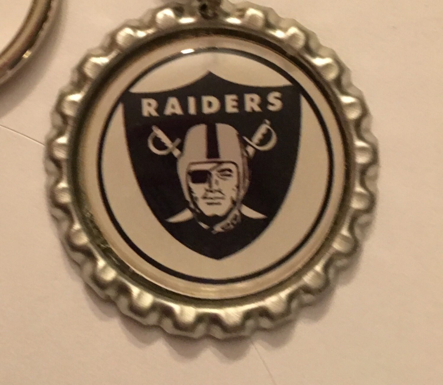 Las Vegas Raiders Inspired Handmade Bottle Cap Keychain - Etsy