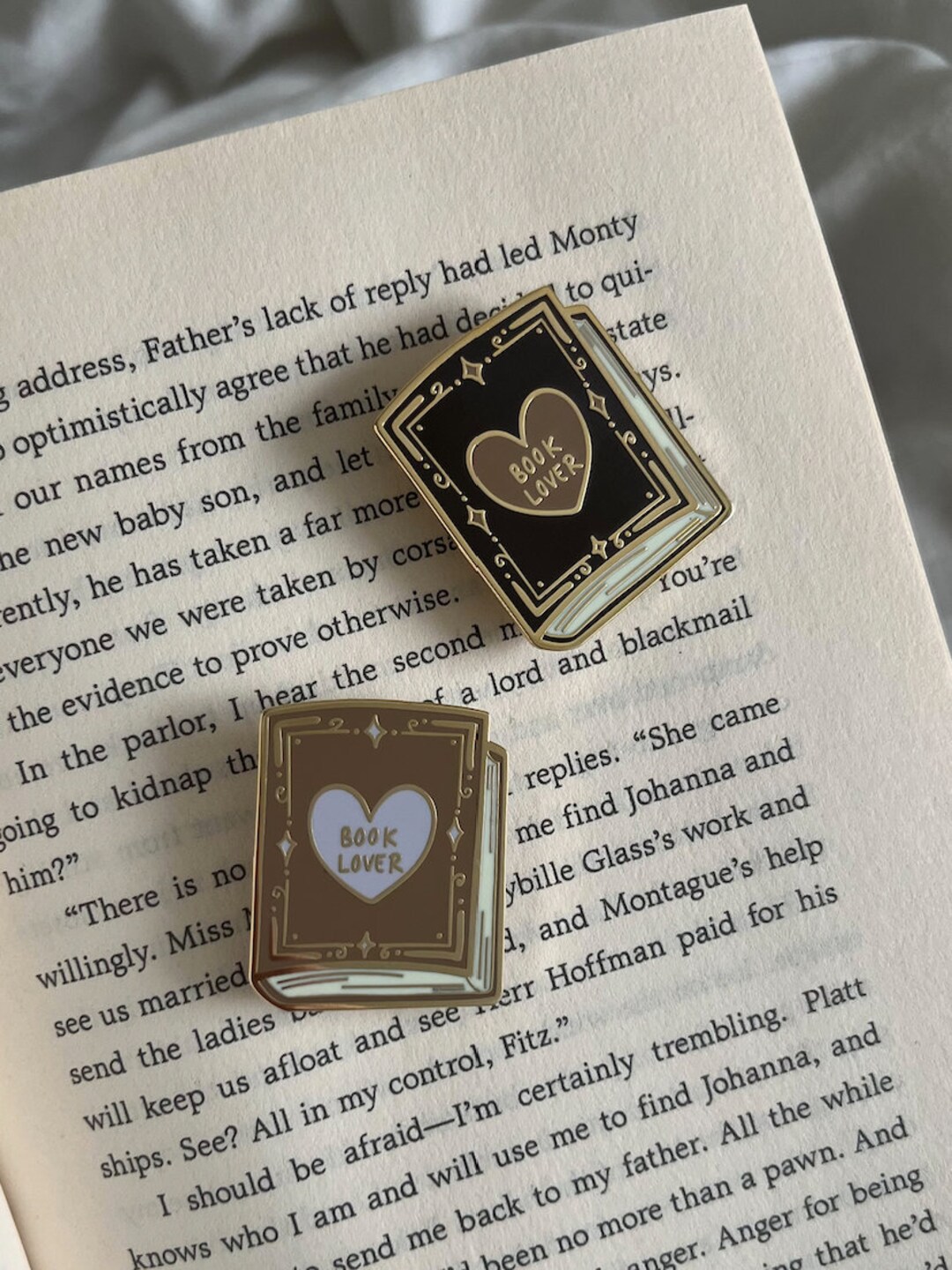 Book Lover Enamel Pin (reader, Bookish, Neutral, Aesthetic, Brown ...