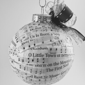 Sheet Music Ornament - Music Theme Decoration - Gift for Music Teacher ...