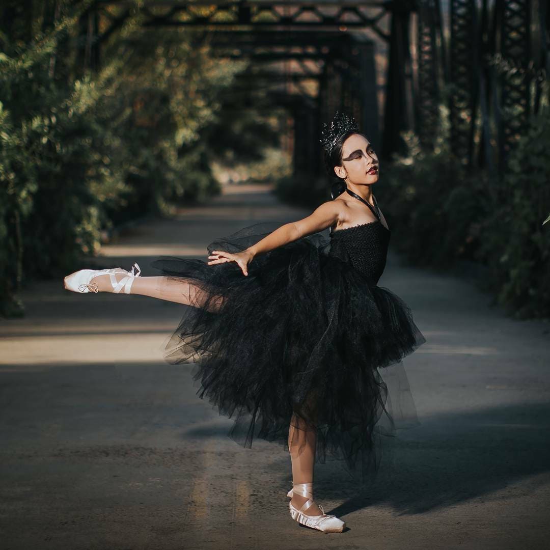 Black Swan Halloween Costume
