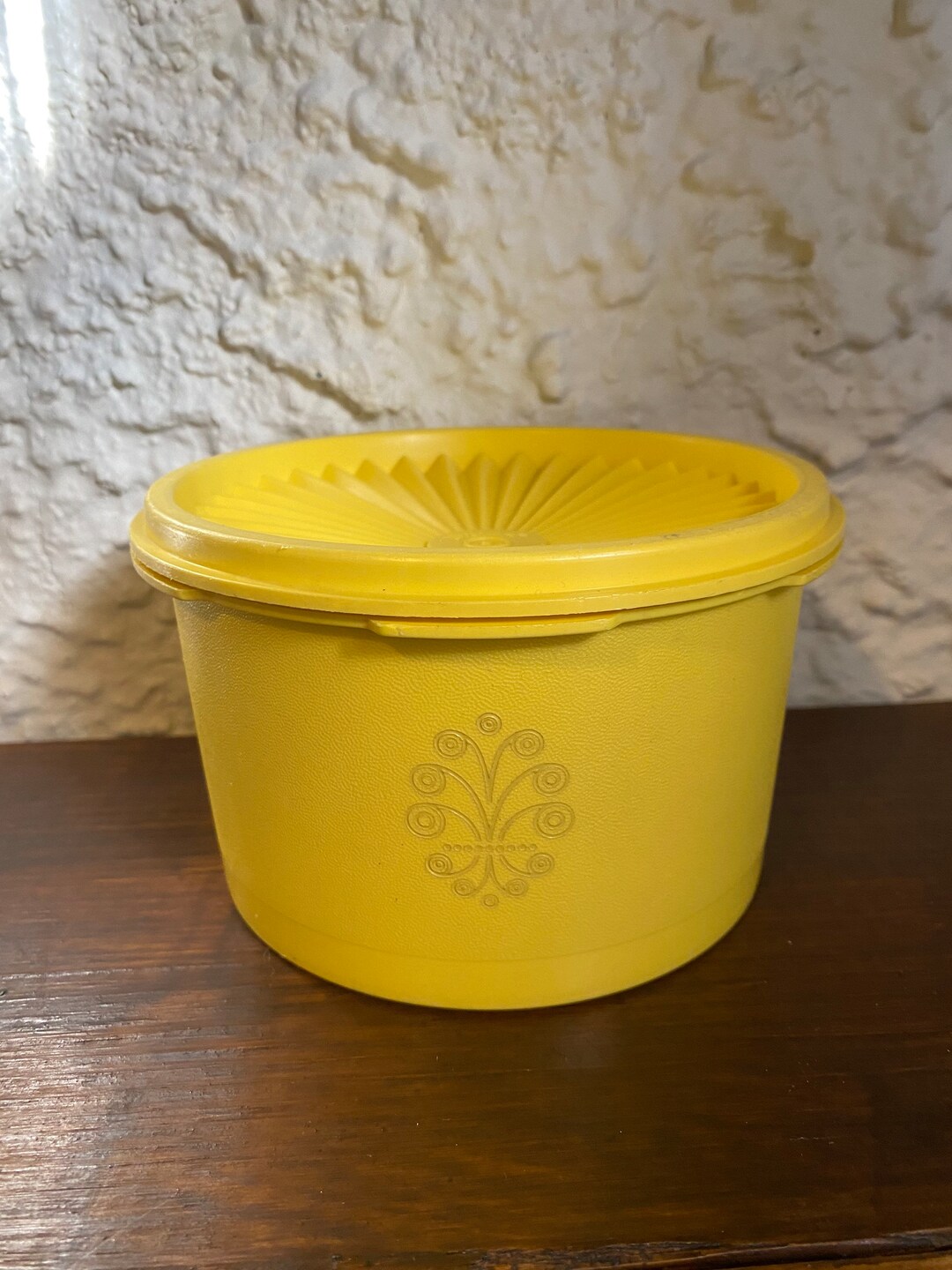 Vintage TUPPERWARE Yellow Round Canister With Snap on Lid - Etsy