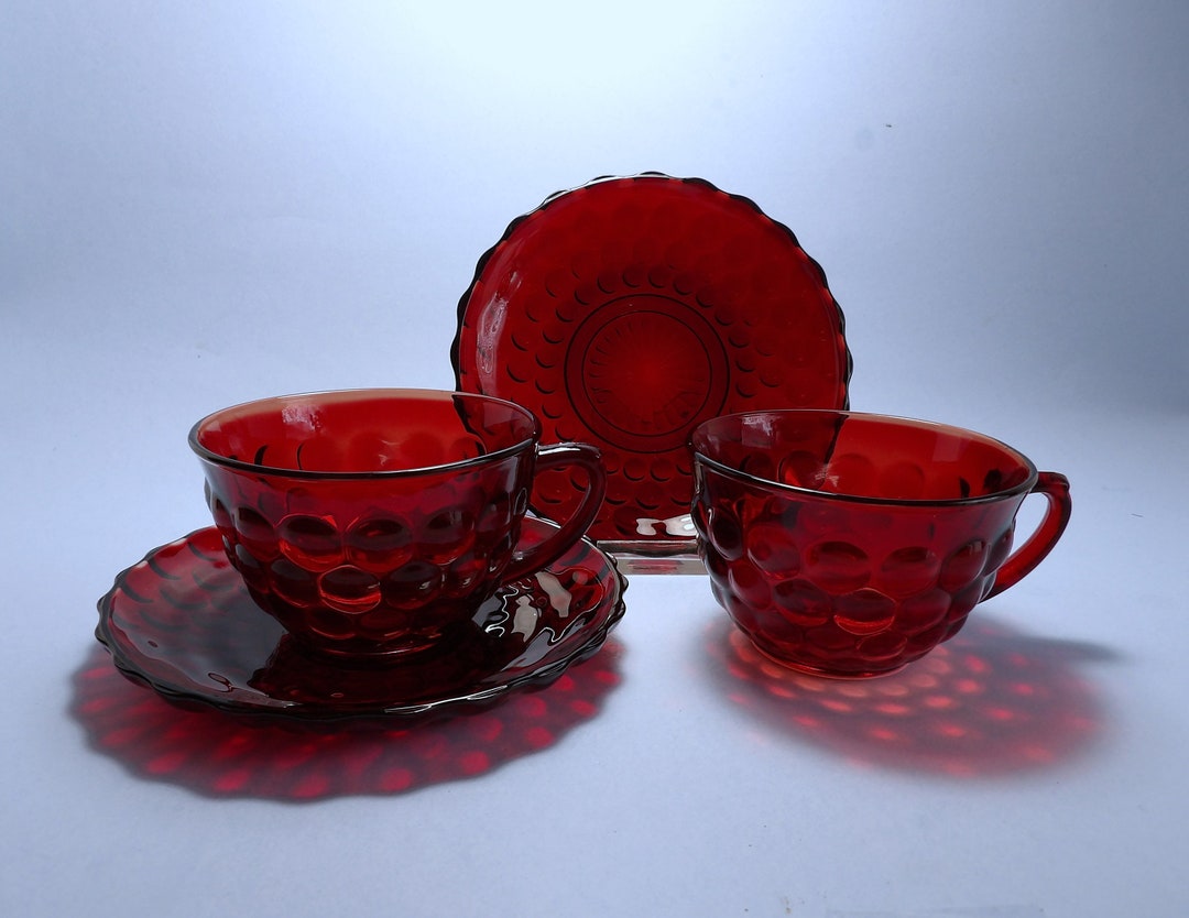 Anchor Hocking Bubble Ruby Red Cups and Saucers. - Etsy