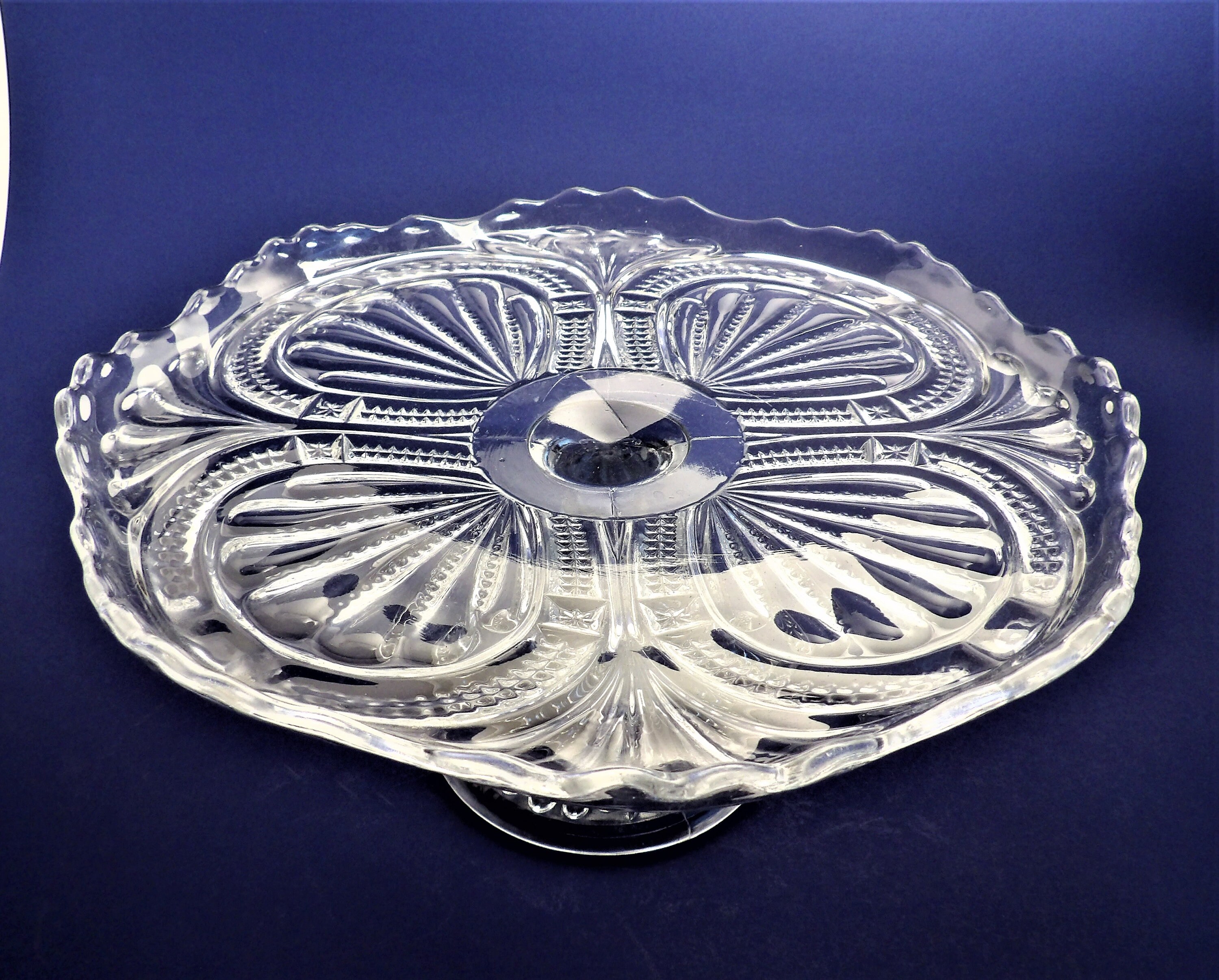 Bryce Higbee & Co. Glass Cake Stand - Etsy