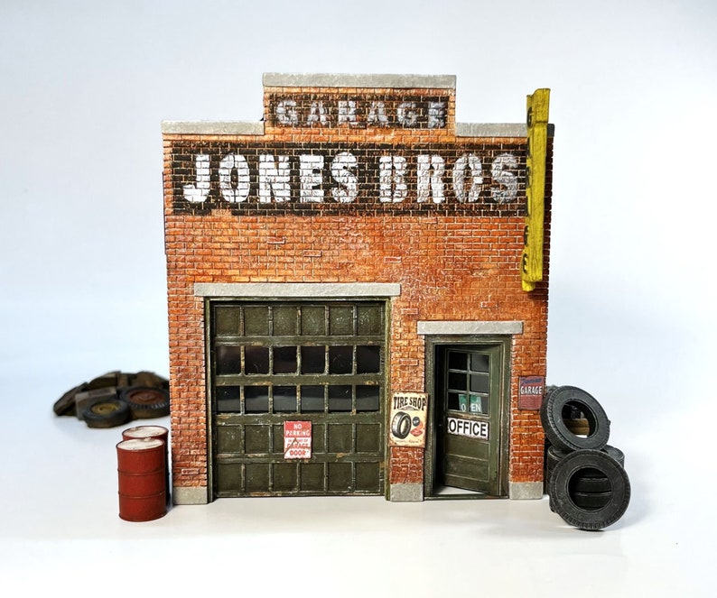 O/on30 Scale Jones Brothers Garage Model Kit, Diorama, Railroad Hobby ...