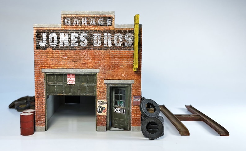 O/on30 Scale Jones Brothers Garage Model Kit, Diorama, Railroad Hobby ...