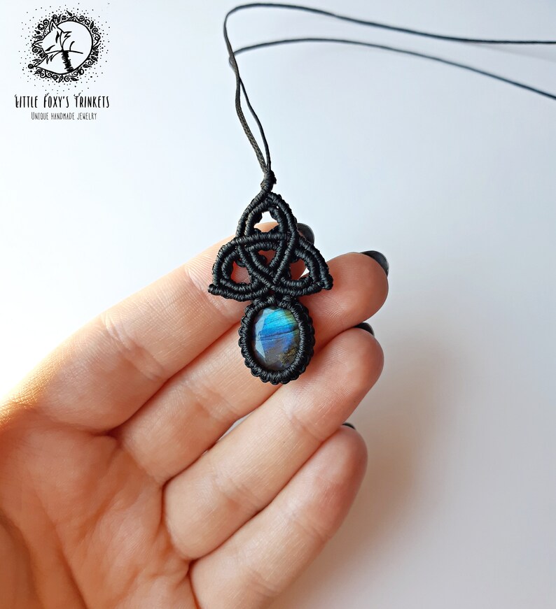 Macrame Celtic Knot Necklace With Labradorite / Celtic - Etsy
