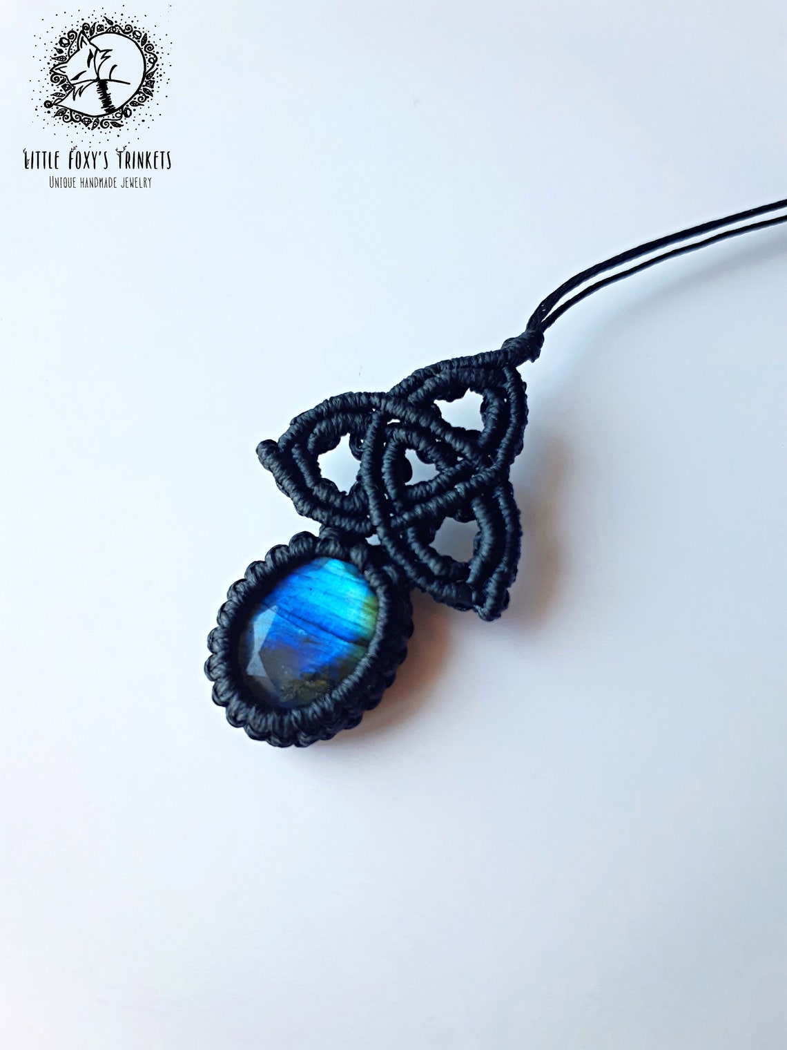 Macrame Celtic Knot Necklace With Labradorite / Celtic - Etsy
