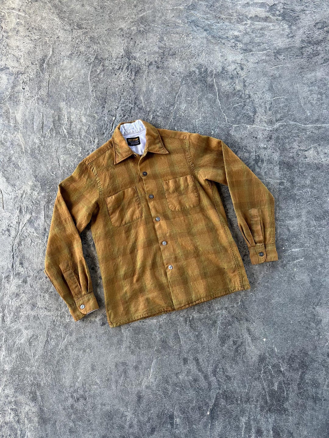 Roos Atkins Long Sleeve Worsted Wool Button Down Muted Plaid Flannel ...