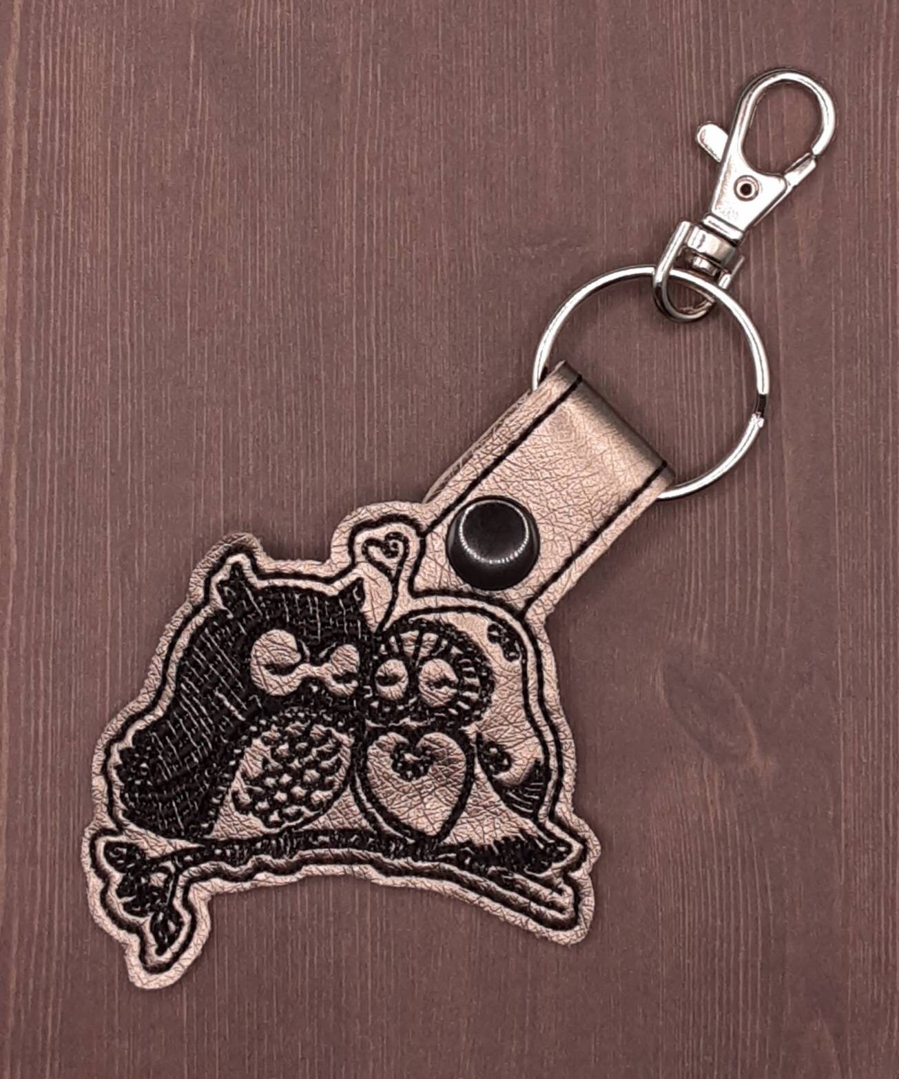Owl Couple in Love, Cute Kawaii Owls Handmade Metallic Keychain - Etsy