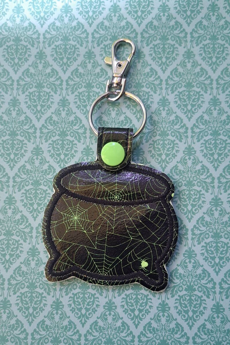 Witch's Cauldron Cute Clip on Keychain, Eye of Newt Handmade Snow Globe ...