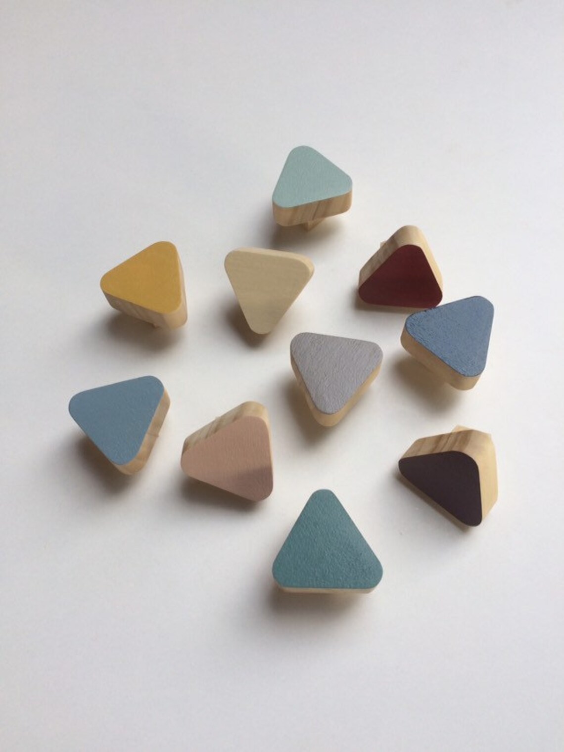 SW075 Colors TRI Wooden Knobs/colors Knob/children Room/modern Pulls - Etsy