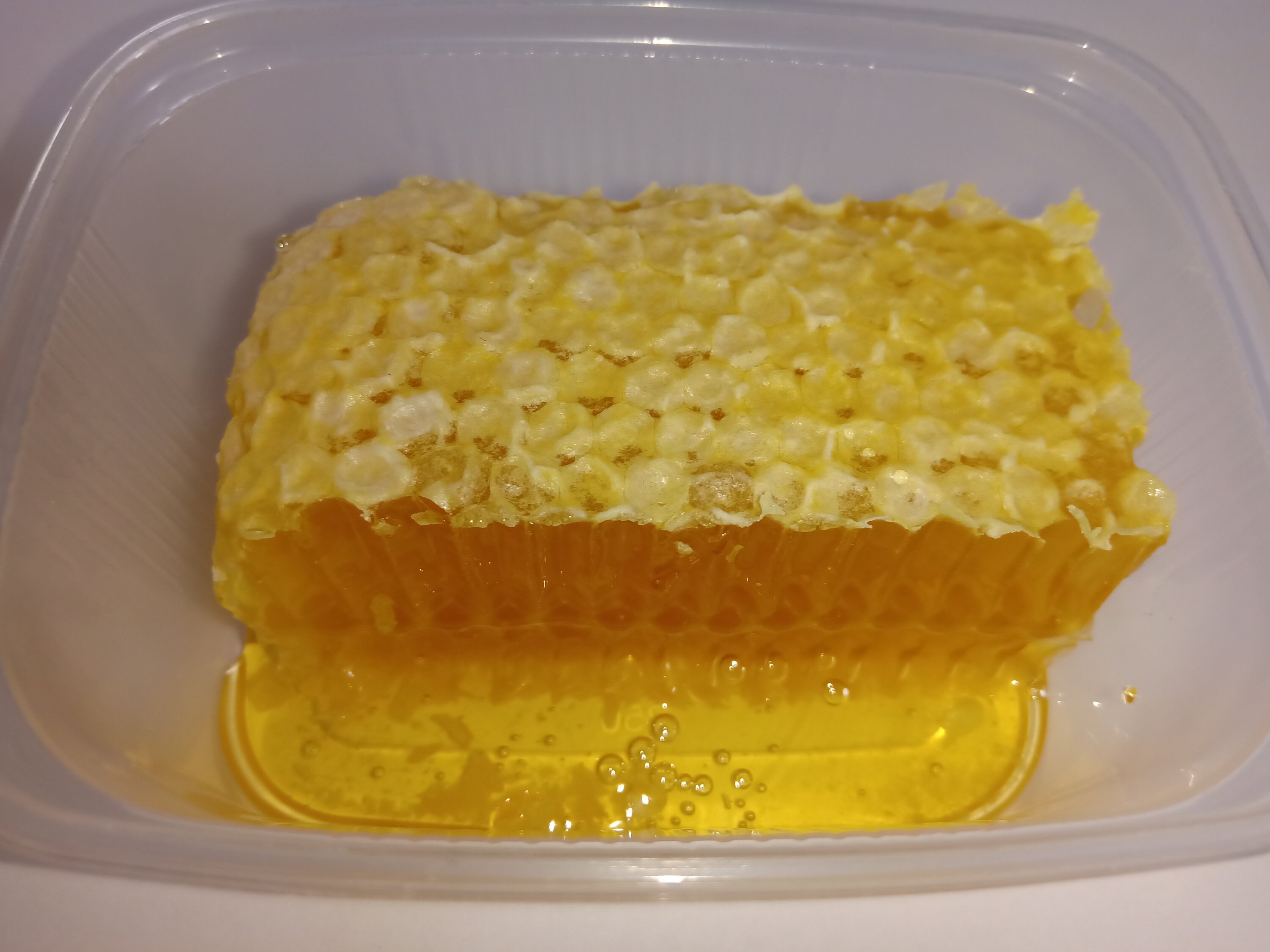 Raw Honey With Comb