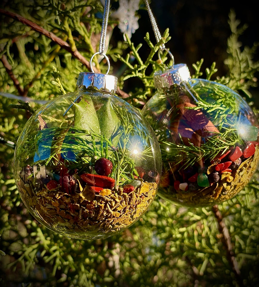 Yule Ball Ornament: Mistletoe, Holly, Cedar, and Crystal Witch Ball - Etsy